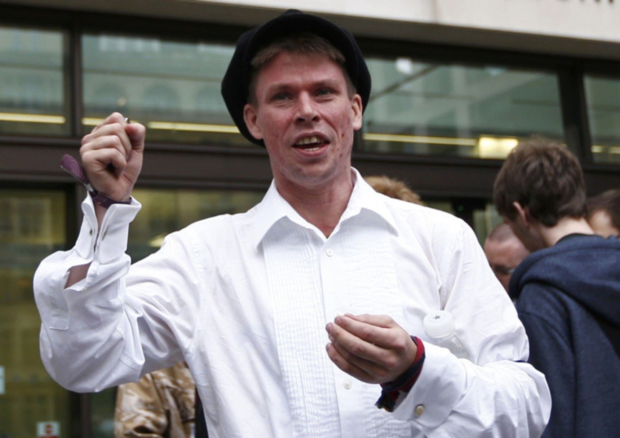 Autistic Brit hacker’s extradition to US gets green light