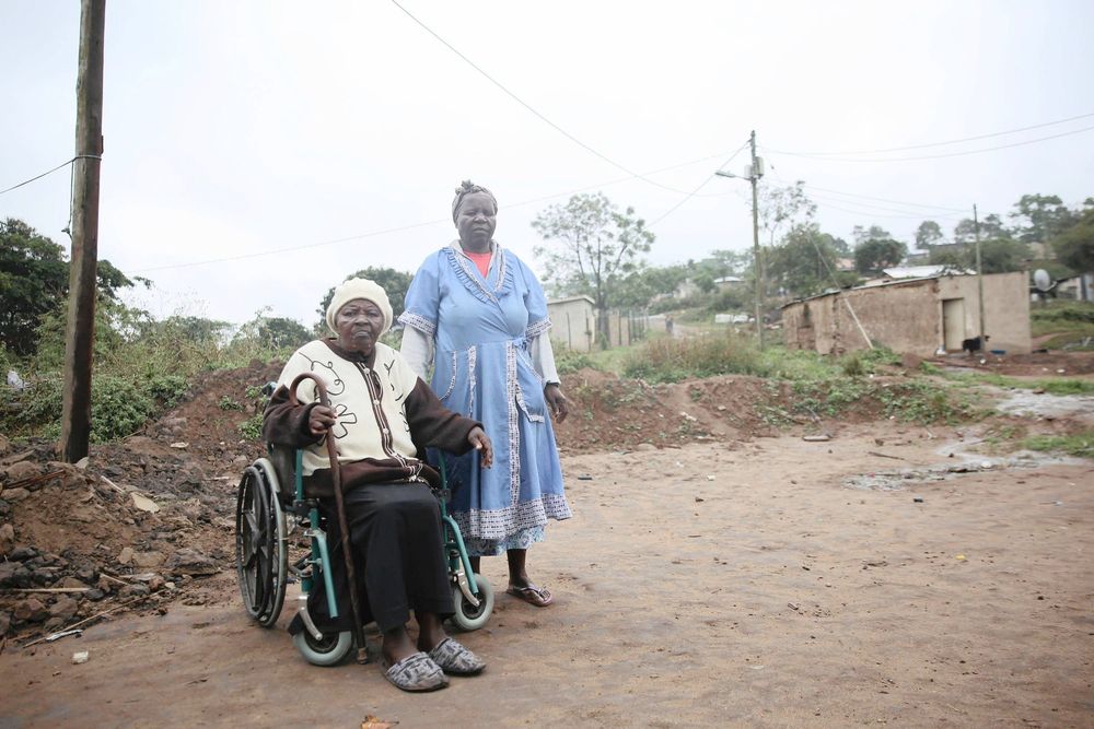 Izalukazi zisabambe udonga ngezindlu