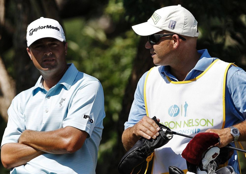 Palmer sets the pace in Texas