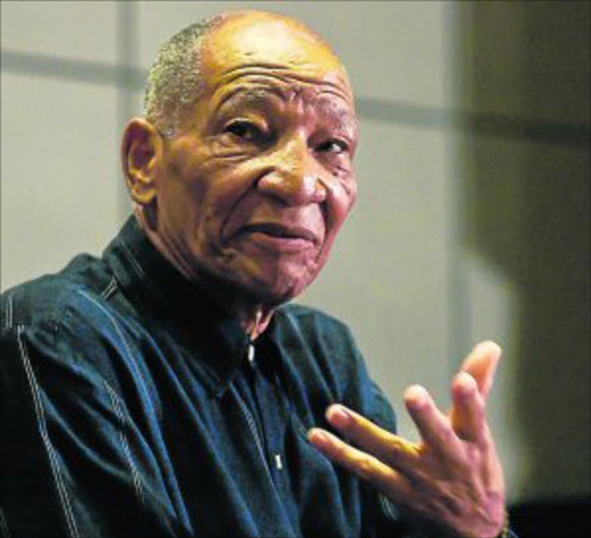 Veteran Poet Don Mattera honoured at Artfluence Festival