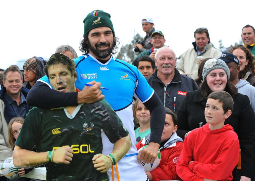 Fans flock to support Boks