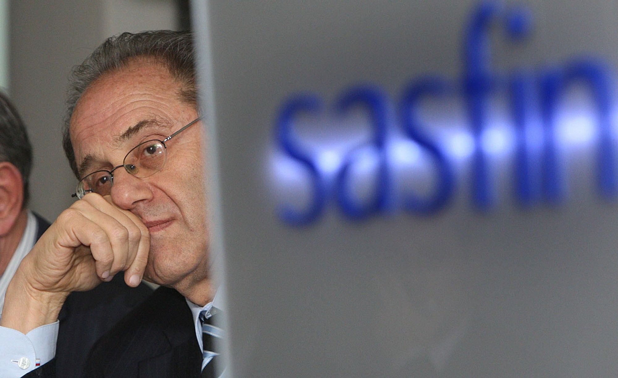 Sasfin shrinks balance sheet assets to counter profit slump