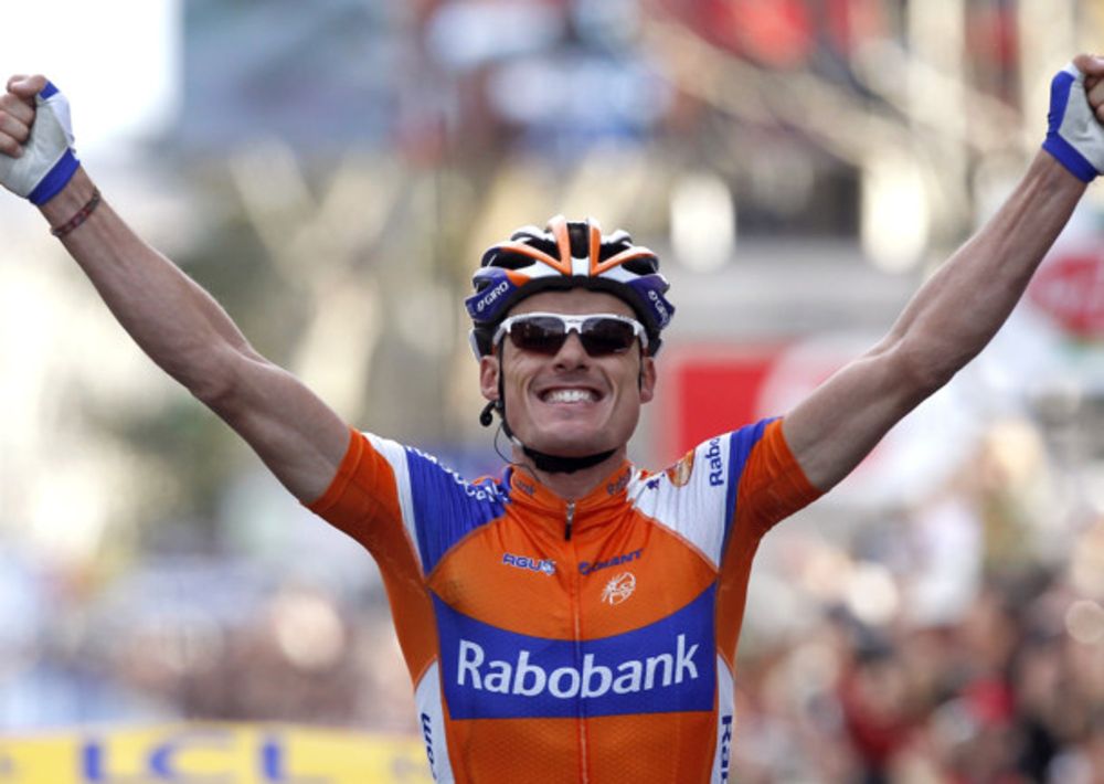 Sanchez claims Paris-Nice stage win