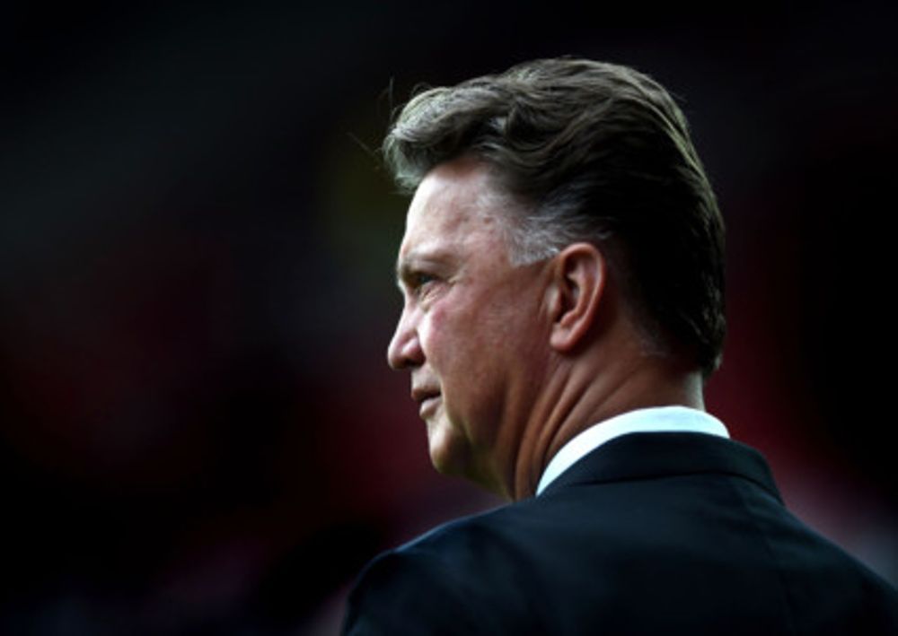 Van Gaal wary of Everton