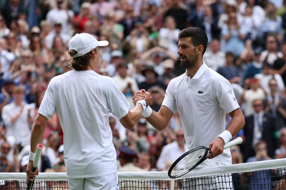 Novak Djokovic battles back against Alex de Minaur to stay on track for ...