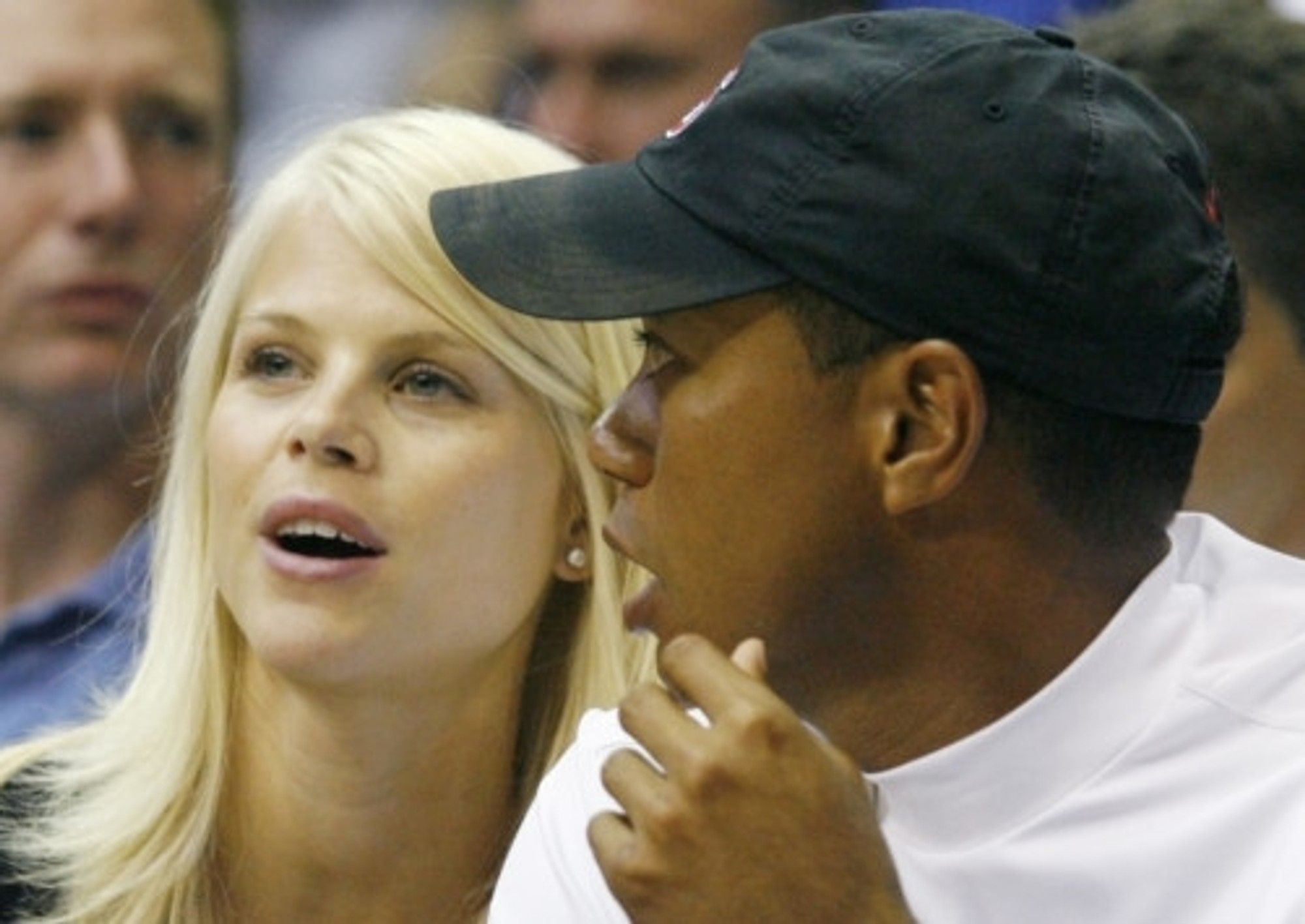 Elin buys bigger mansion near Tiger