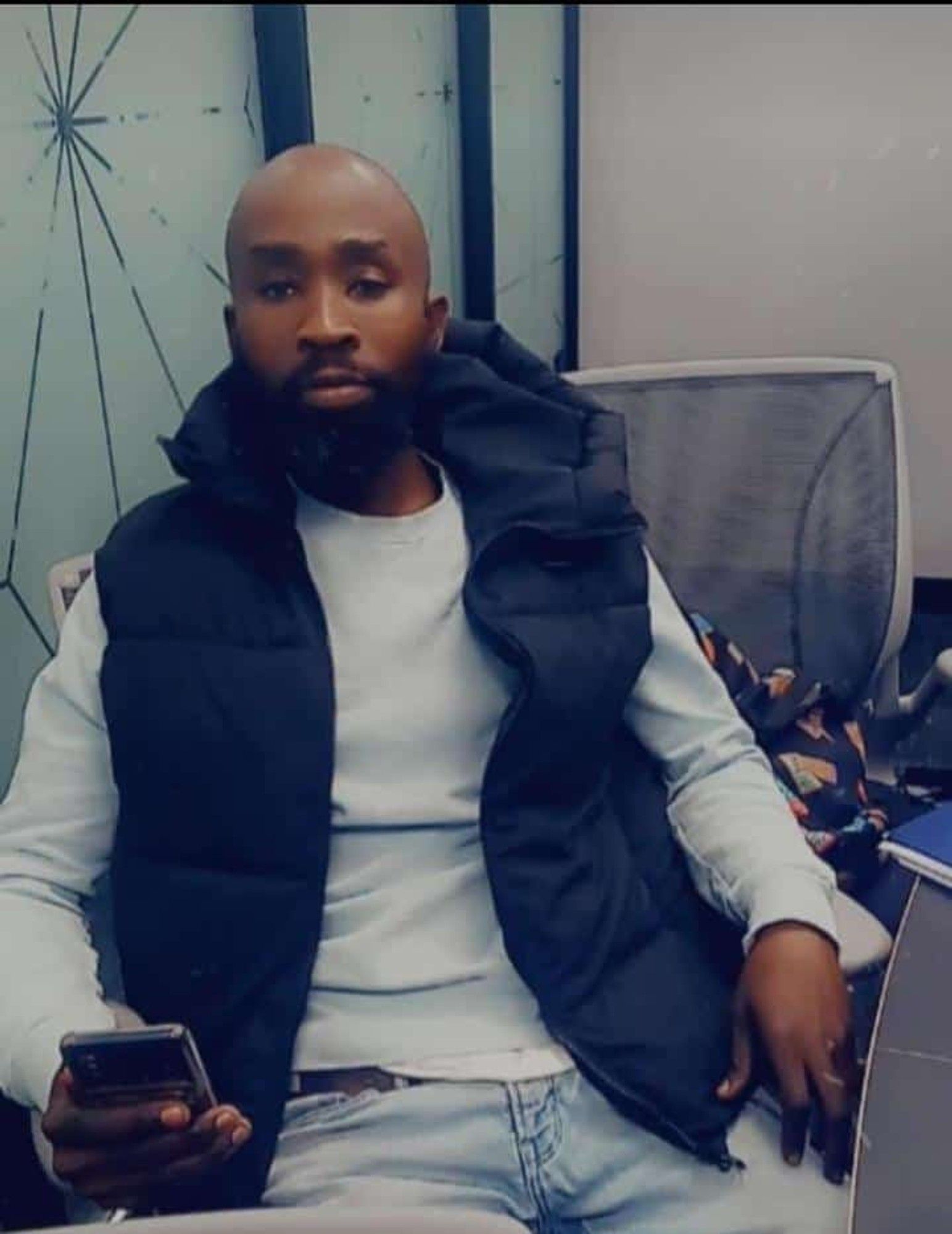 Uvalo kumavolontiya aqaphe ubugebengu eNanda