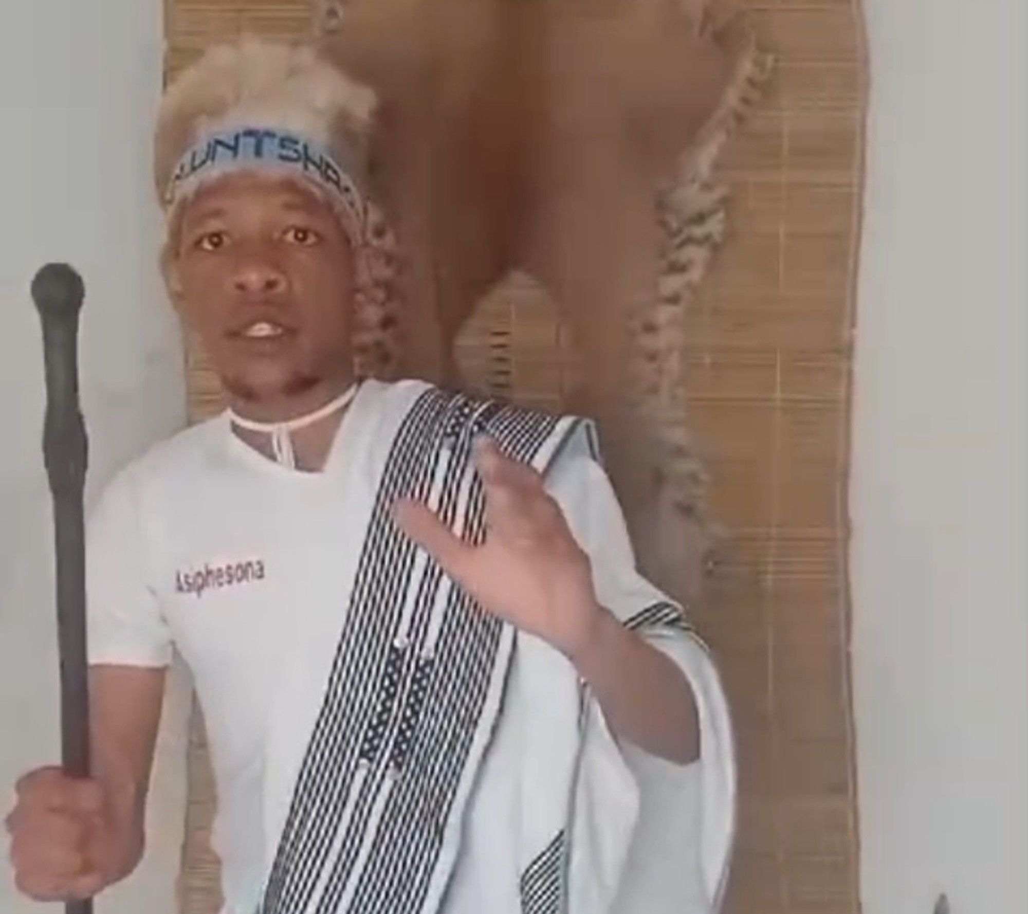 IVIDIYO: Umbongo ka-Asiphesona Hewu