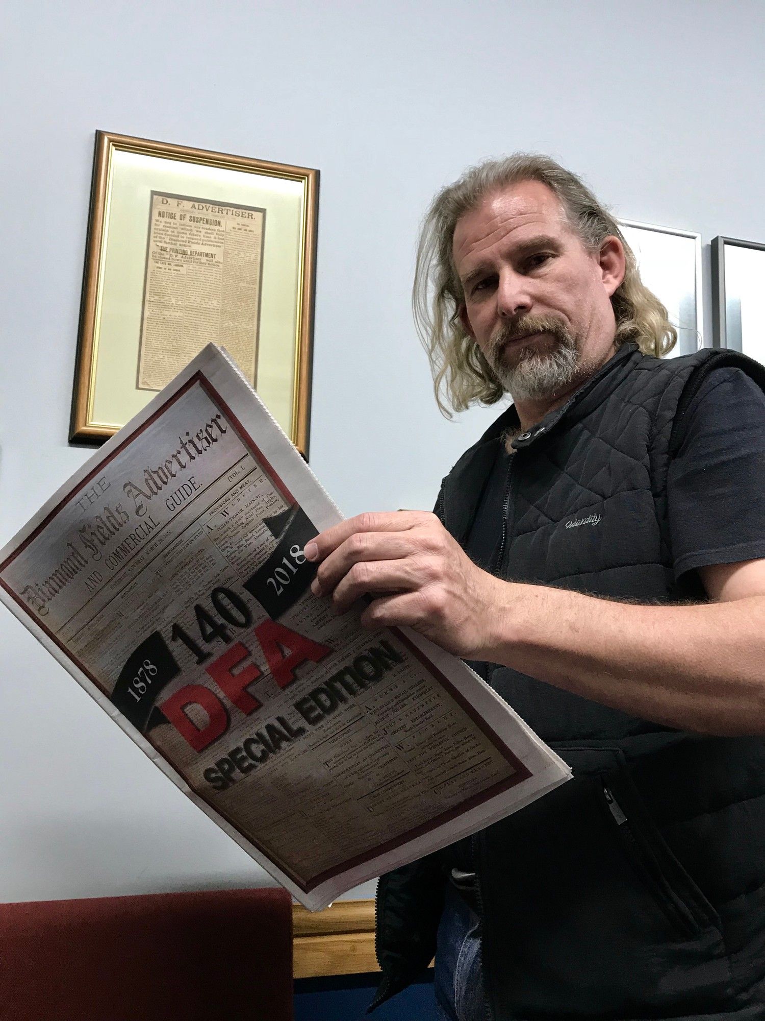 End of an Era: DFA’s longest-serving editor Johan du Plessis bows out