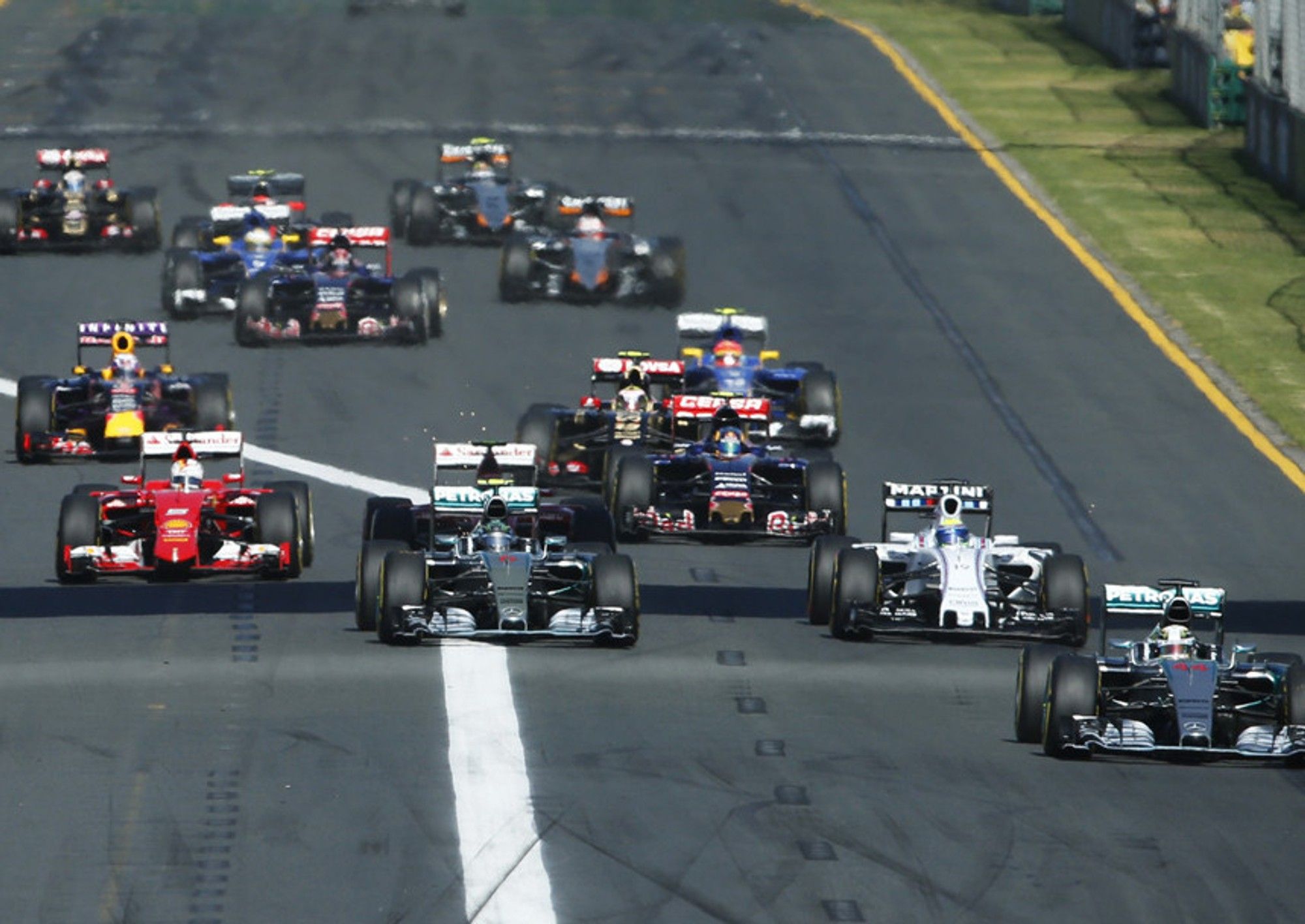FIA announces 2016 F1 calendar