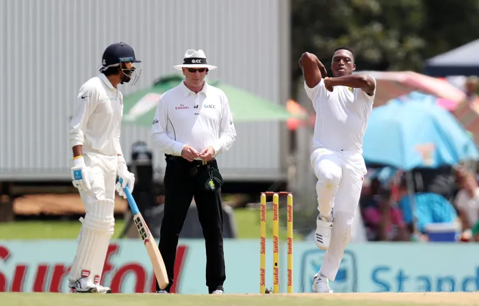 Ngidi grabs first Test wicket, but Kohli fights back for #India