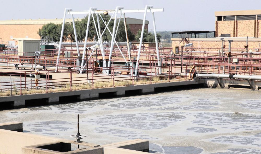 Samwu supports suspended Tshwane officials amid tender controversy