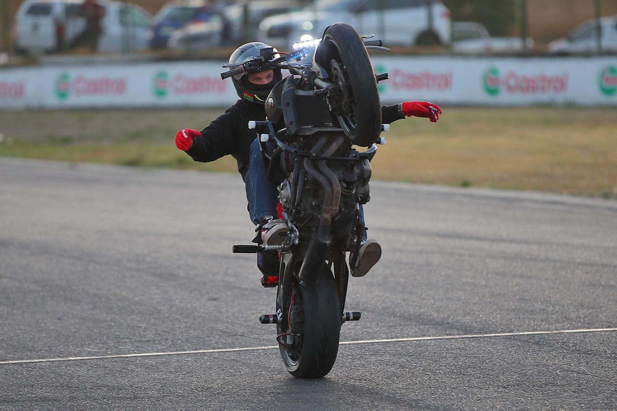 Hell drivers defy howling winds at Killarney