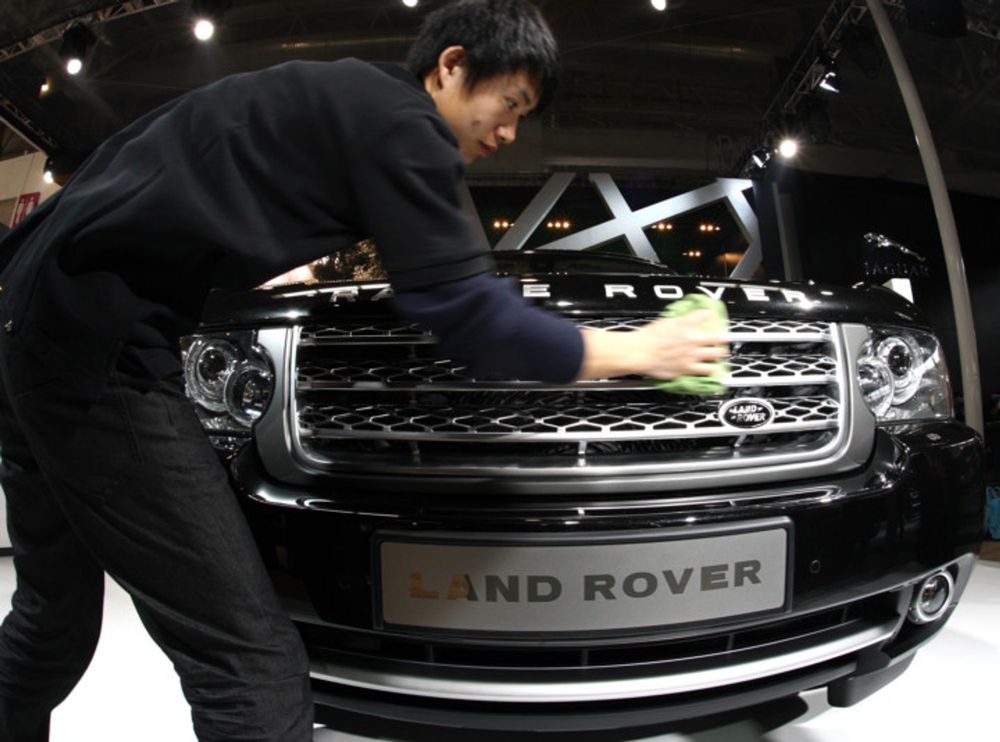 Chinese state TV exposes car companies and China Mobile