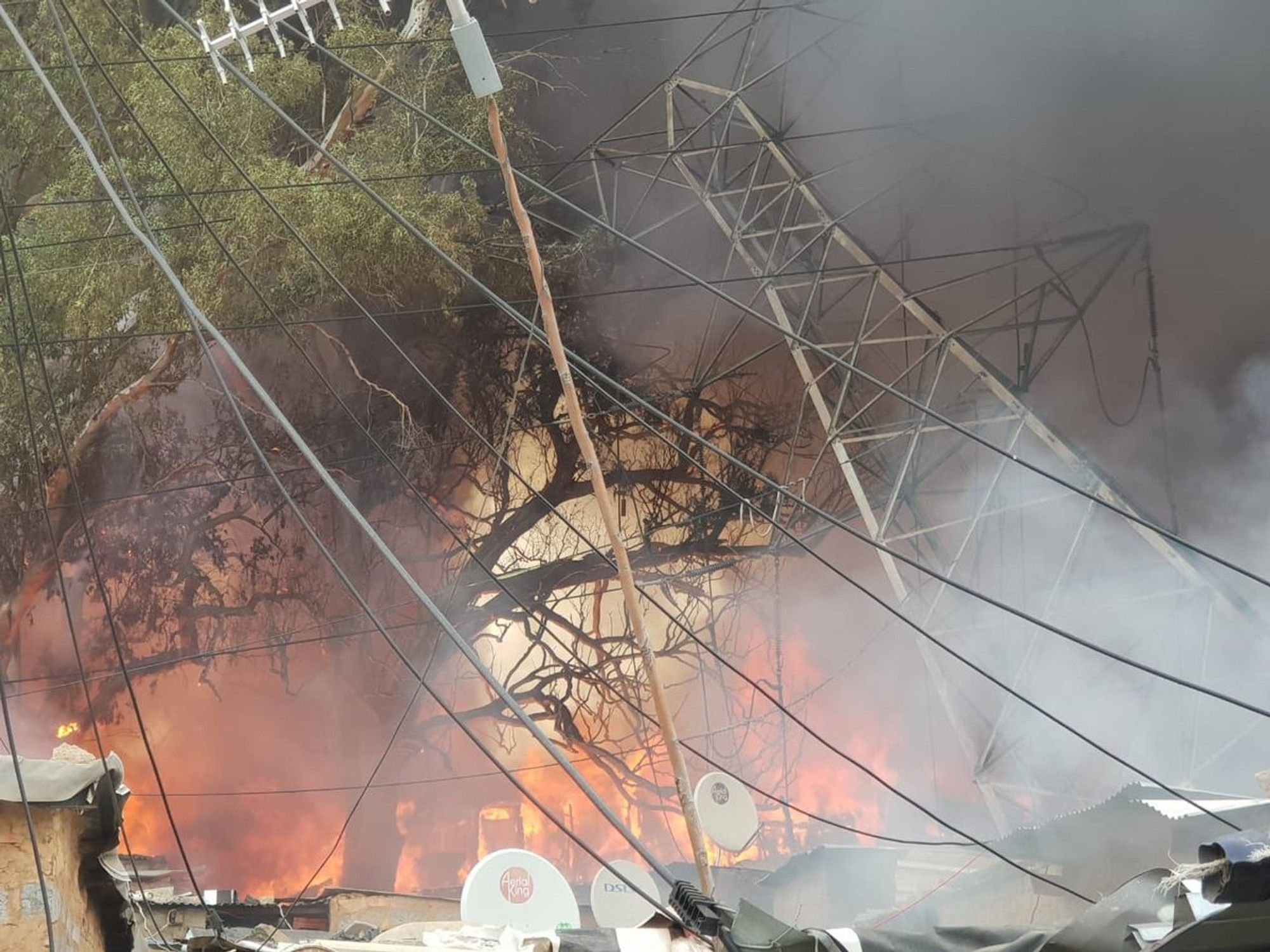 #AlexFire destroys dozens of homes after pylon falls on shacks
