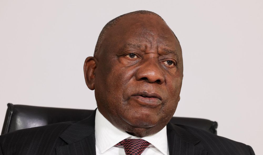 URamaphosa uphakathi kwamangqina anokuthi avele phambi kwekomiti ...