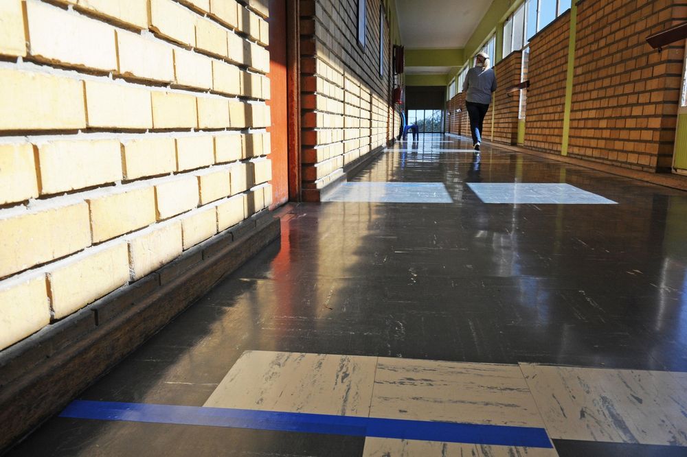 100 pupils test positive for Covid at Zimbabwe school