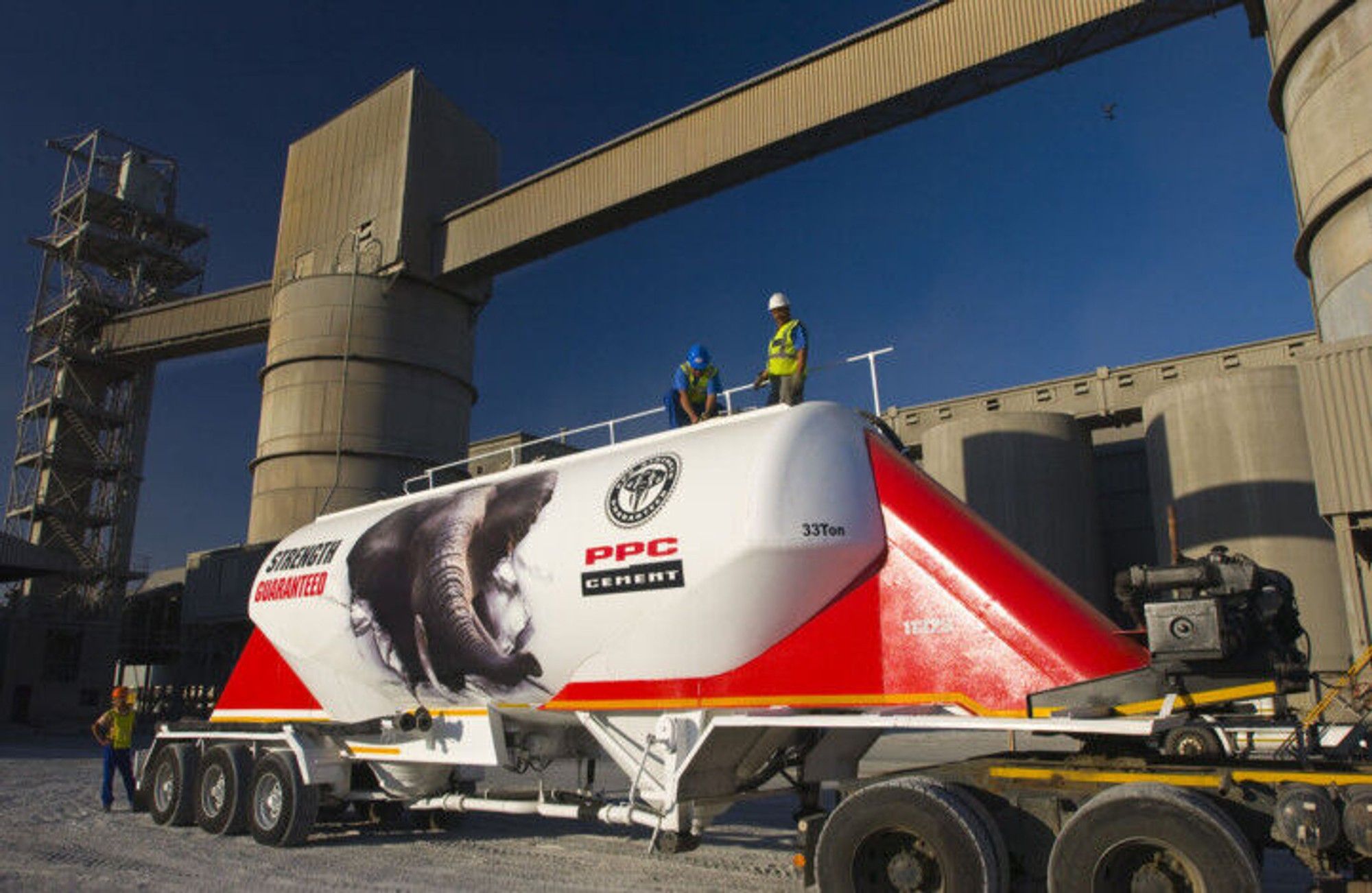 2 200 jobs in cement industry are at risk from imports, according to report