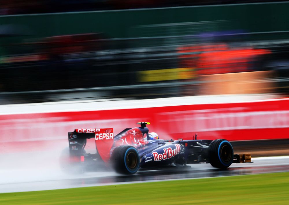 Ricciardo tops F1 practice washout