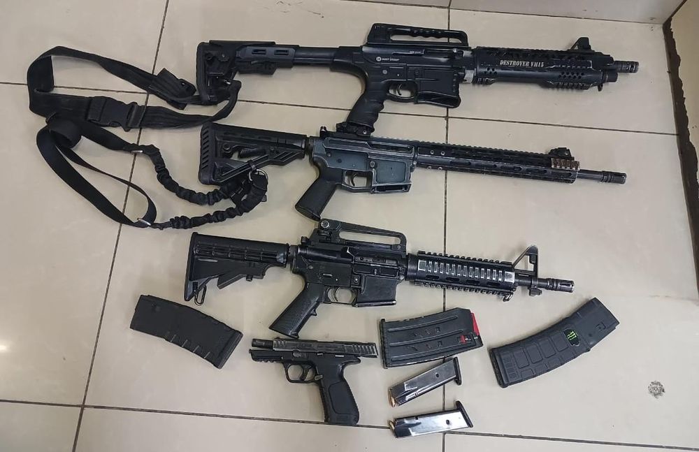 Semi-automatic rifles and 104 bullets: Security officers arrested for ...