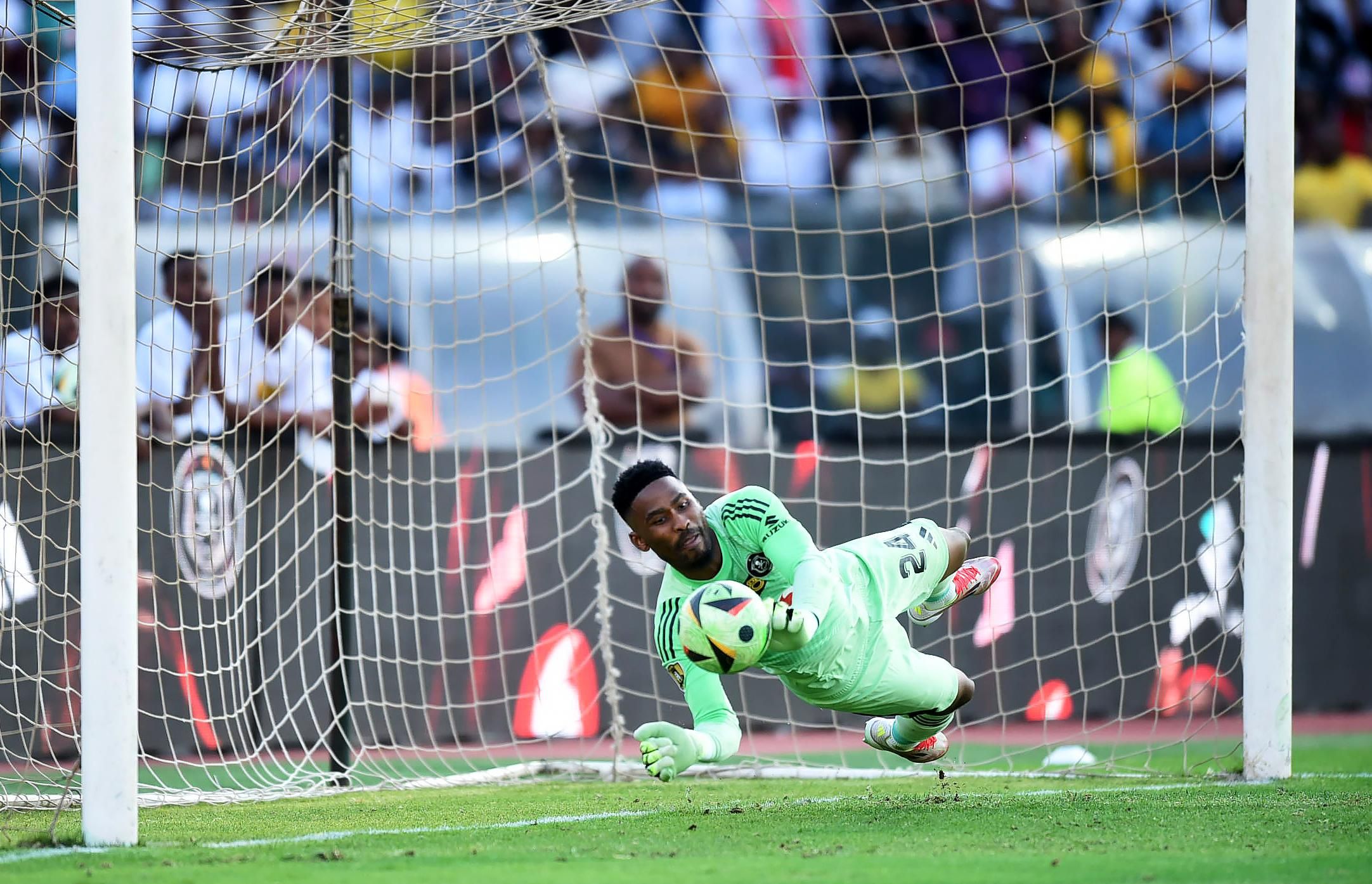 Sipho Chaine hails Orlando Pirates’ blend of new signings and young talent