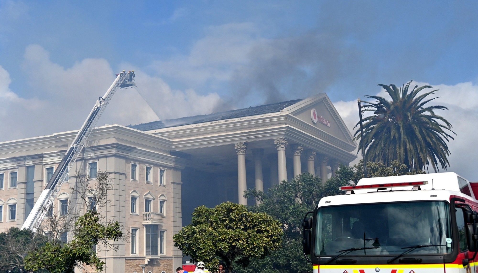 Services ‘won’t be affected’ by fire that gutted Vodacom building in ...