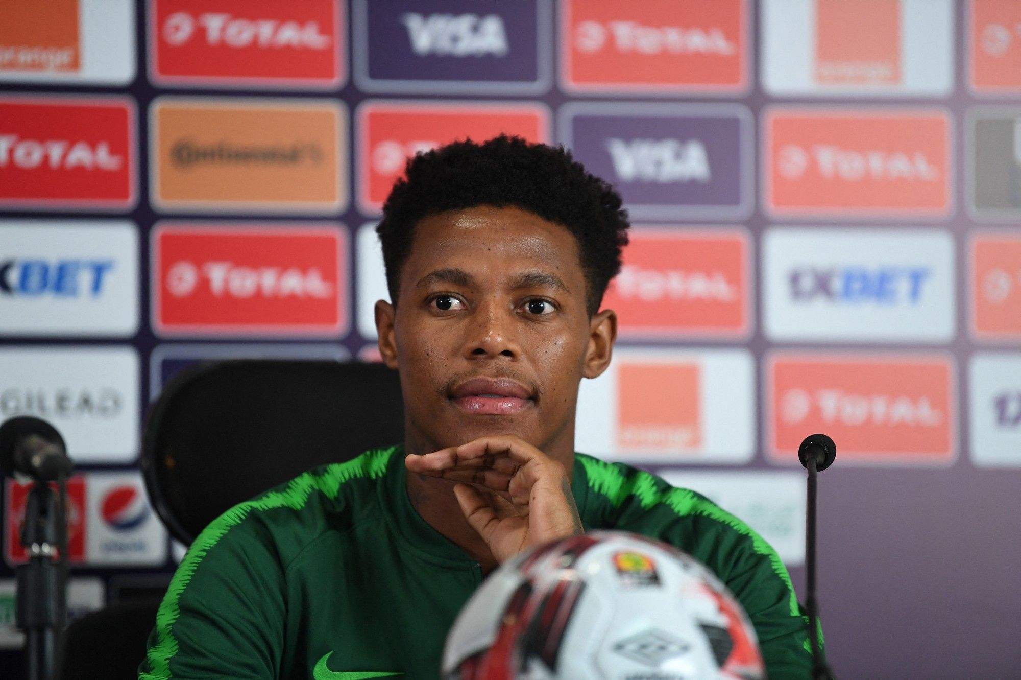 Bongani Zungu is the type of player Kaizer Chiefs should be signing ...