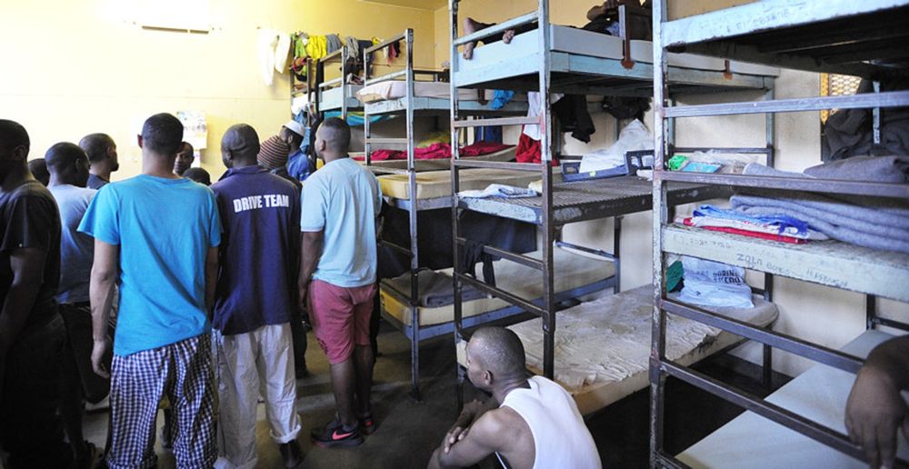 ‘Some warders involved in gangs’