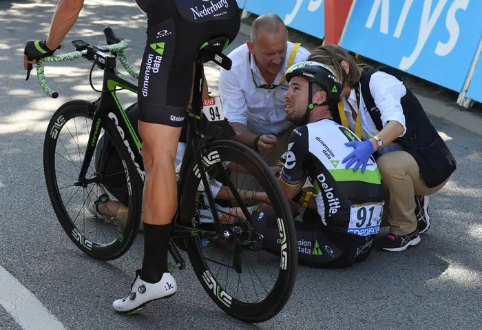 Cavendish out of Tour de France with broken shoulder