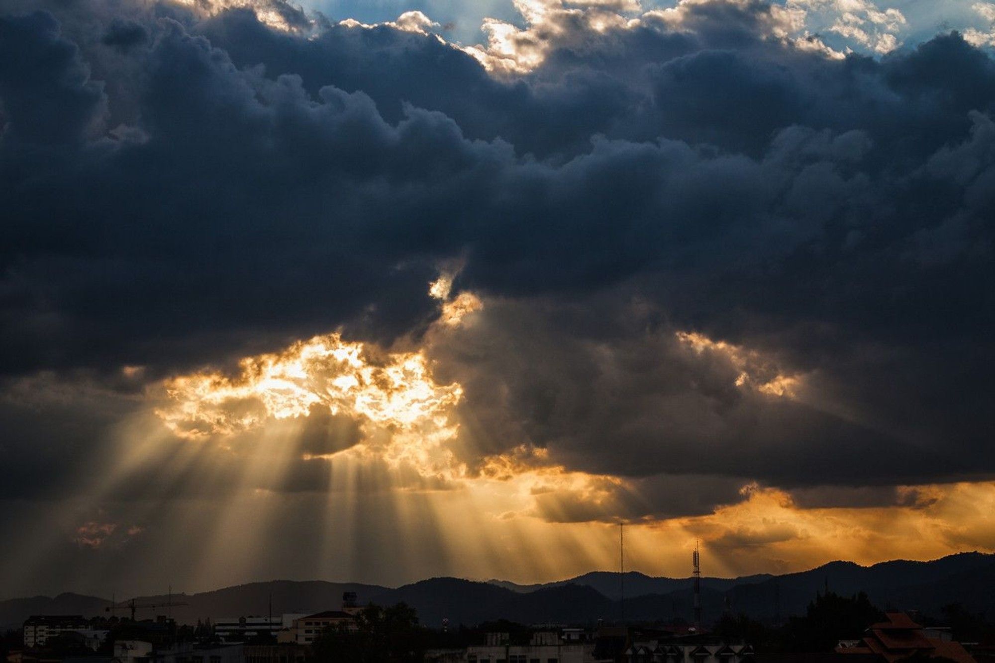 Storm clouds rolling in on 'Sunshine Sally'