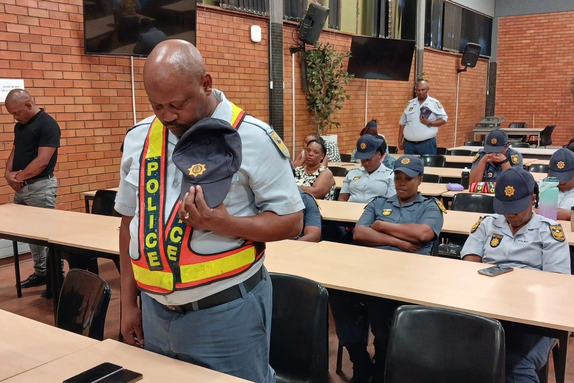 Frances Baard officers unite in prayer ahead of festive season