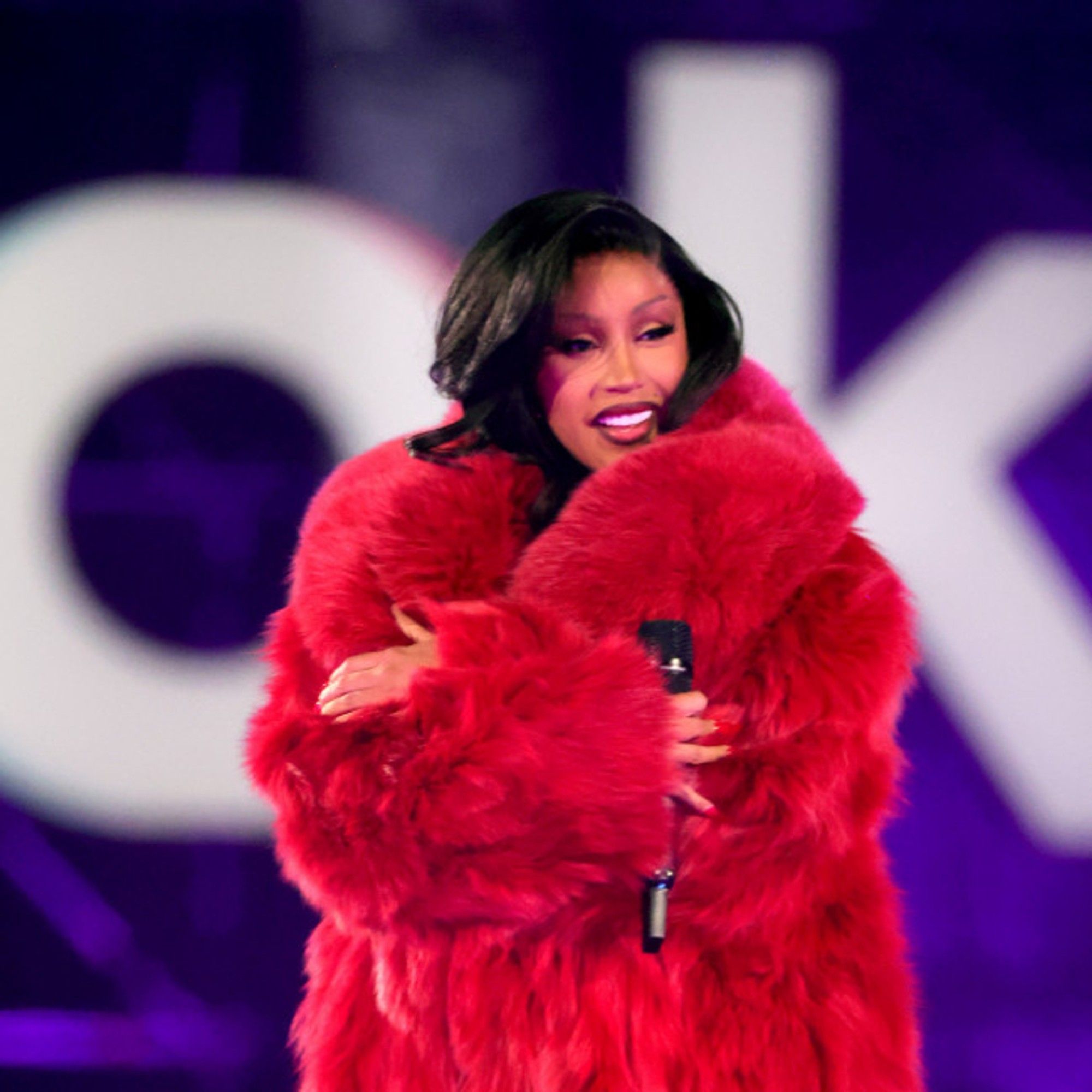 Cardi B would love to team up with Rihanna on a song, but she wants it ...