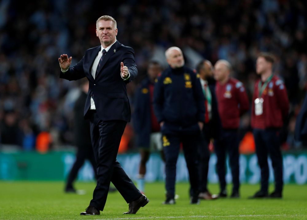 Aston Villa 'saddened' after manager Smith's father dies from Covid-19