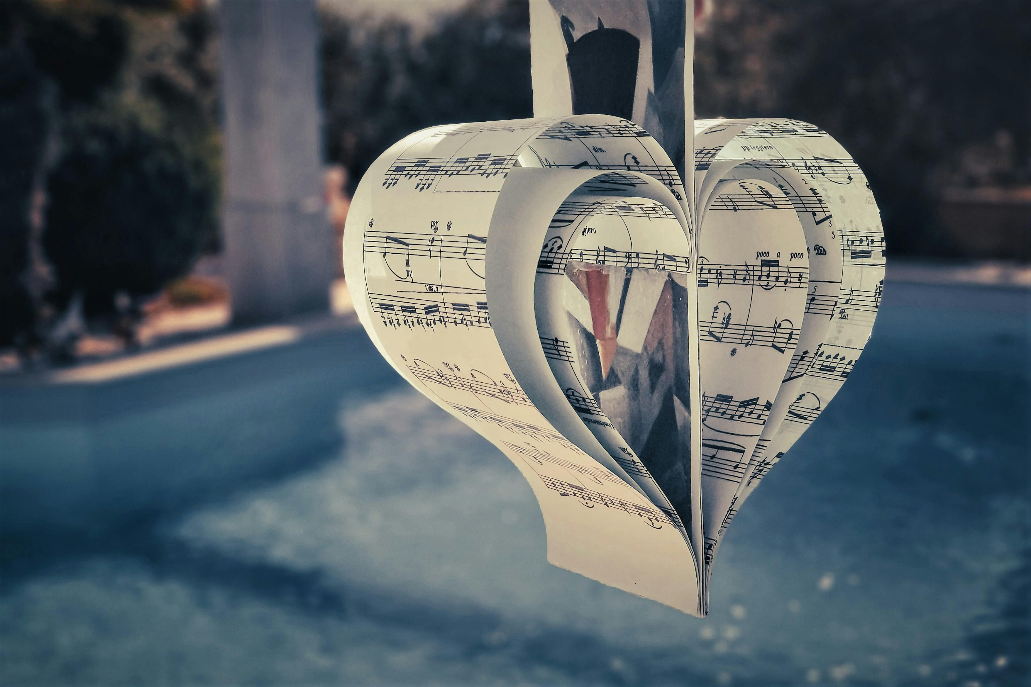 Love songs decoded: the catchy tunes that capture our feelings