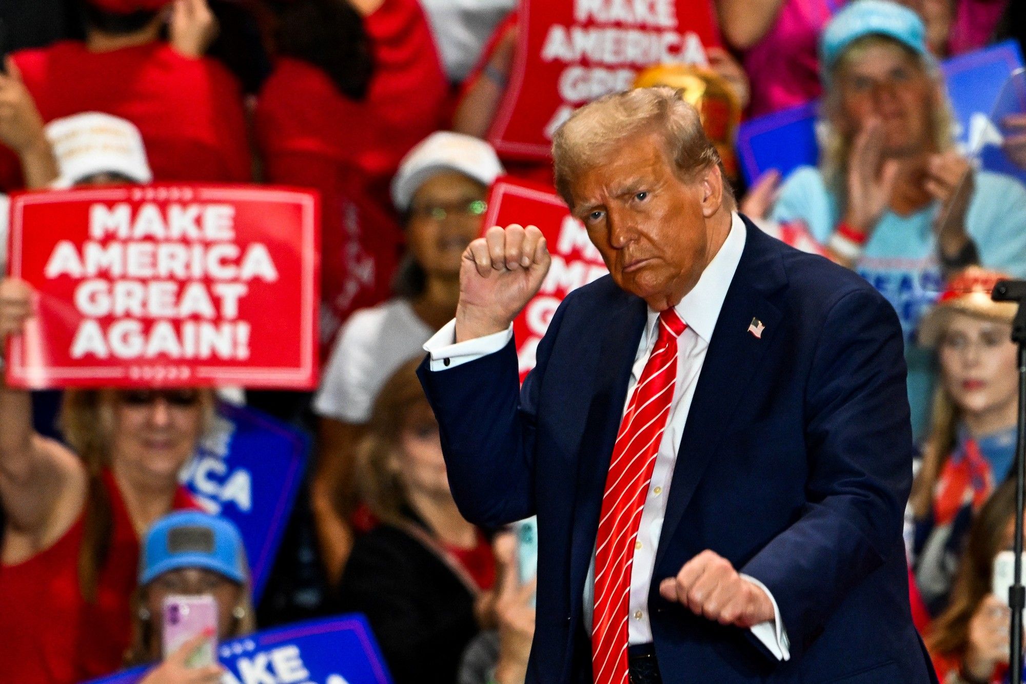 BREAKING NEWS: Donald Trump declares early victory in historic 2024 US ...