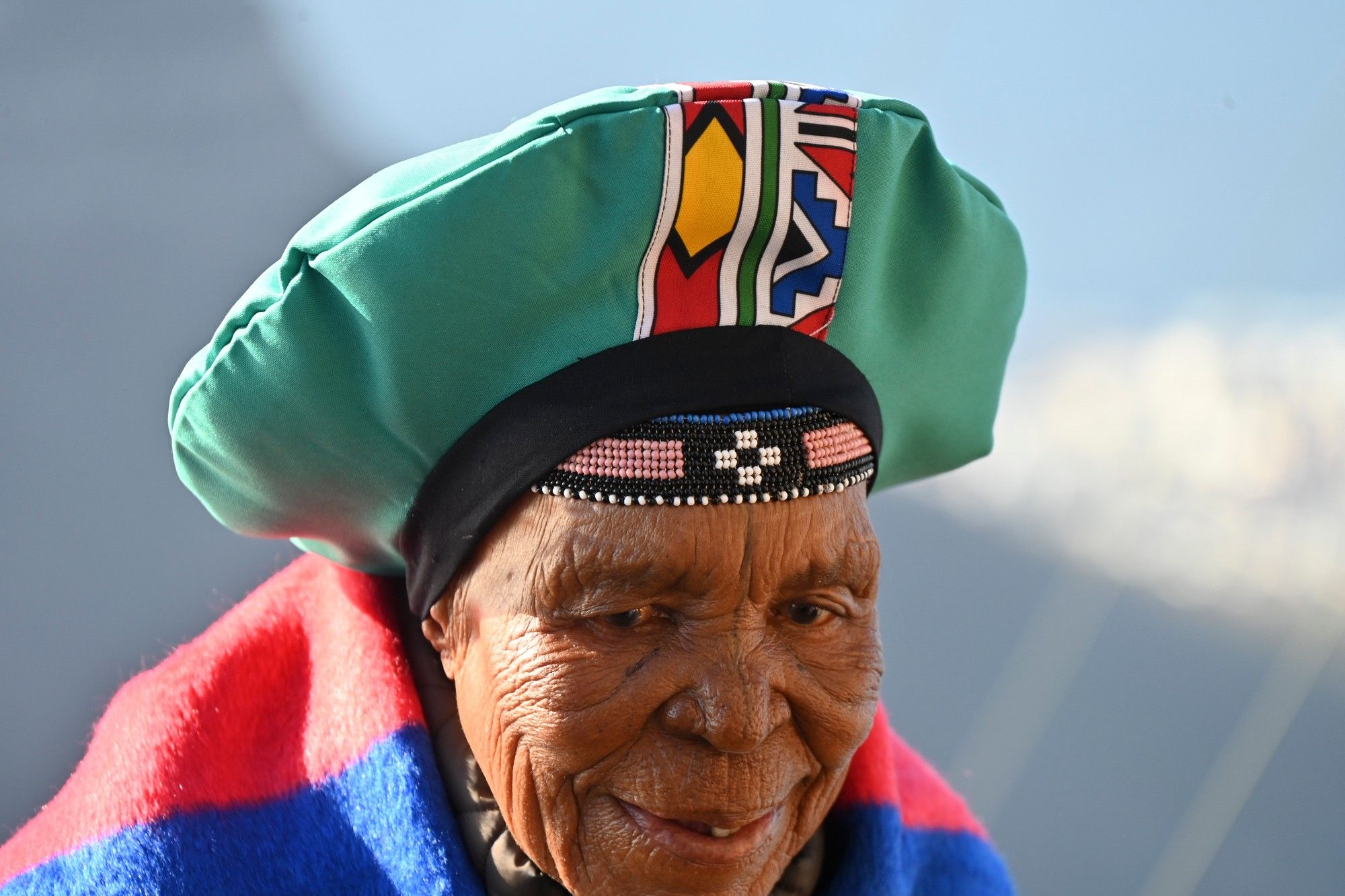 Cape Town hosts retrospective of iconic S. African artist Esther Mahlangu