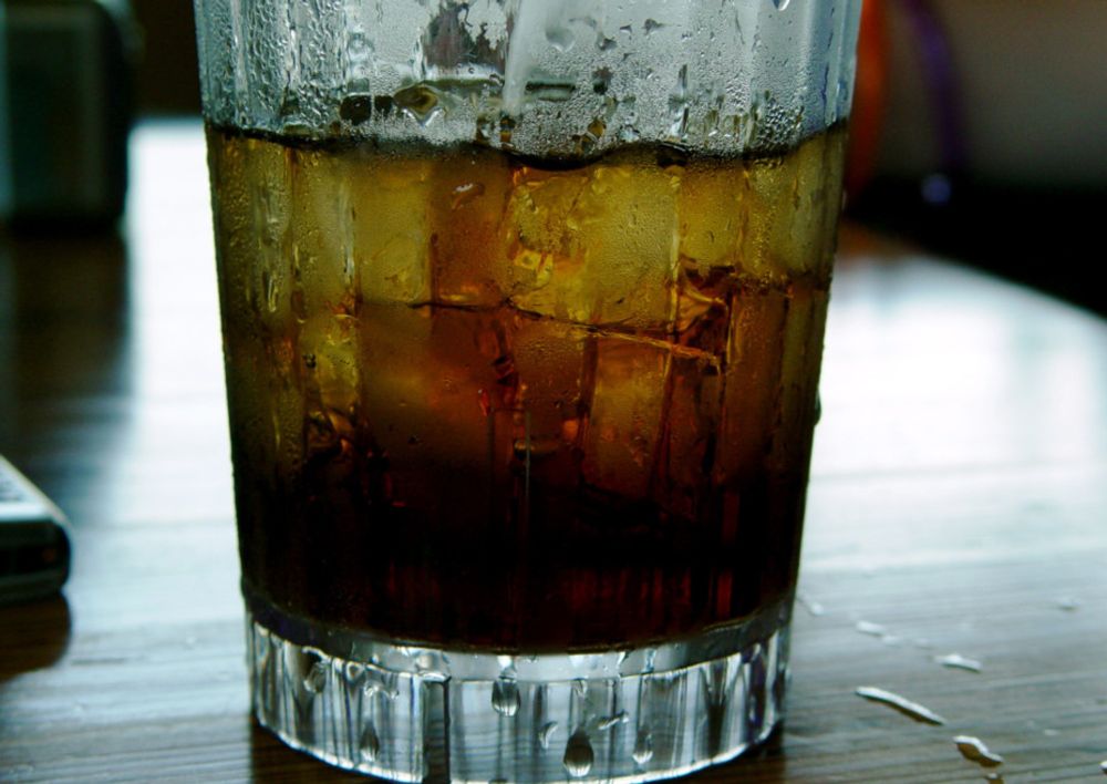 Complex link between diet soda, health - study