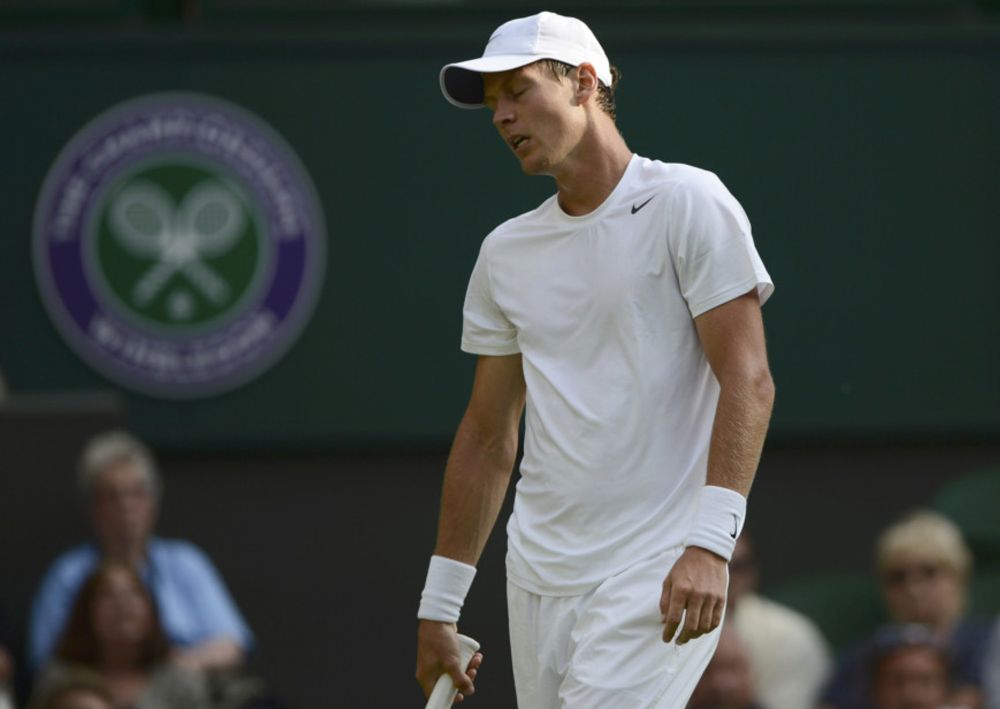 Gulbis stuns Berdych at Wimbledon