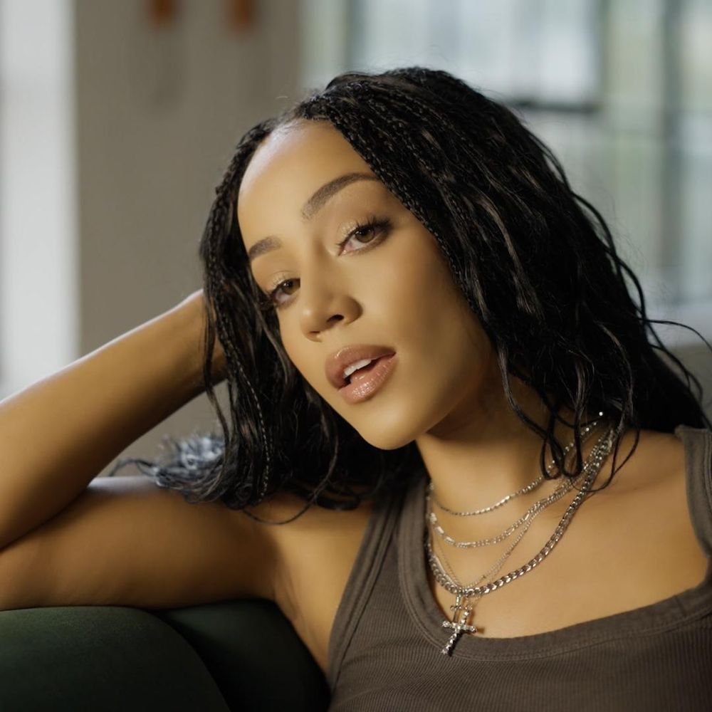 KLA speaks her truth in new single ‘Peace’, blending R&B, soul and ...