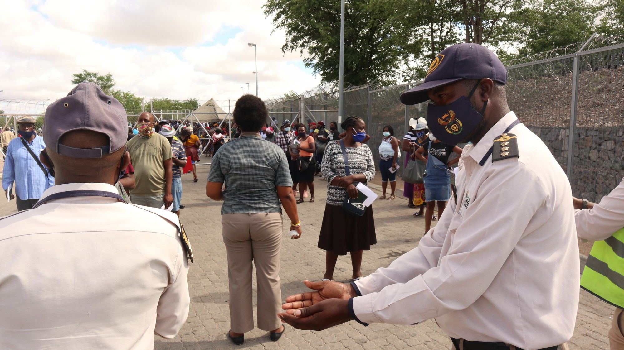 Empowering Zimbabwean women informal cross-border traders: Prospects ...