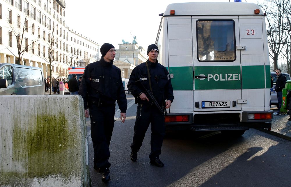 German police investigate hoax migrant rape claim
