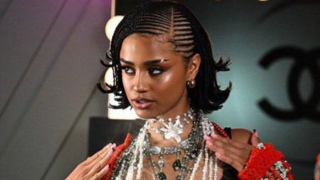 Tyla shines at the 2026 AMAs, winning Social Song of the Year for ...