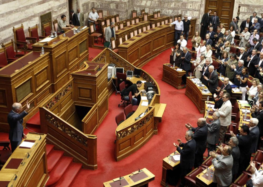 Greek PM replaces finance minister