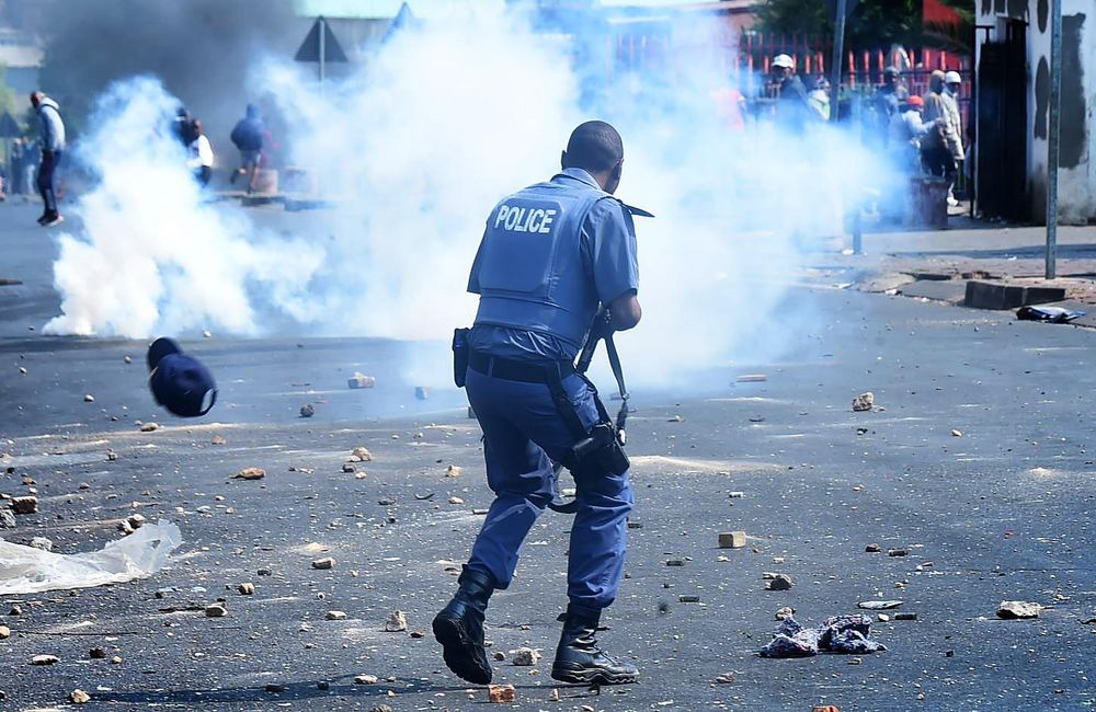 Rubber bullets fired as residents of Joburg protest due to a lack of ...