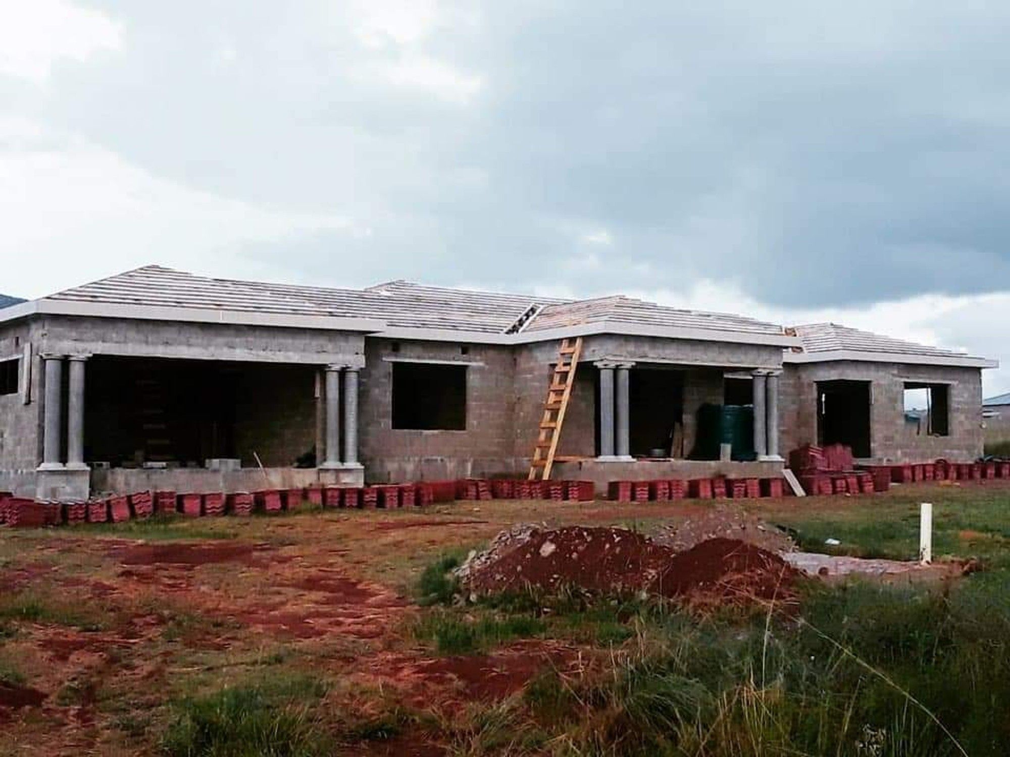 OwoZalo uzakhele umzi othi yena!