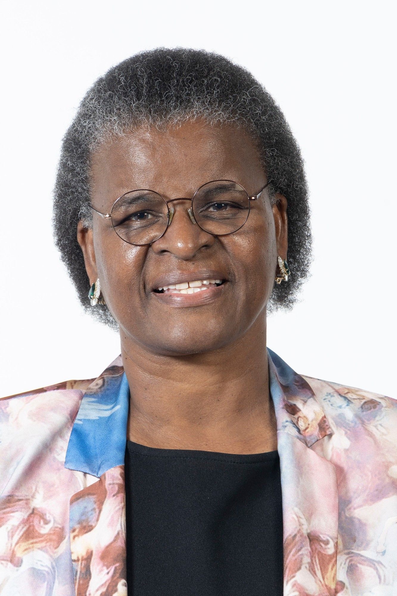 Itwetwe befica itshe lome inhlama emakhadini amasha okuhola izibonelelo