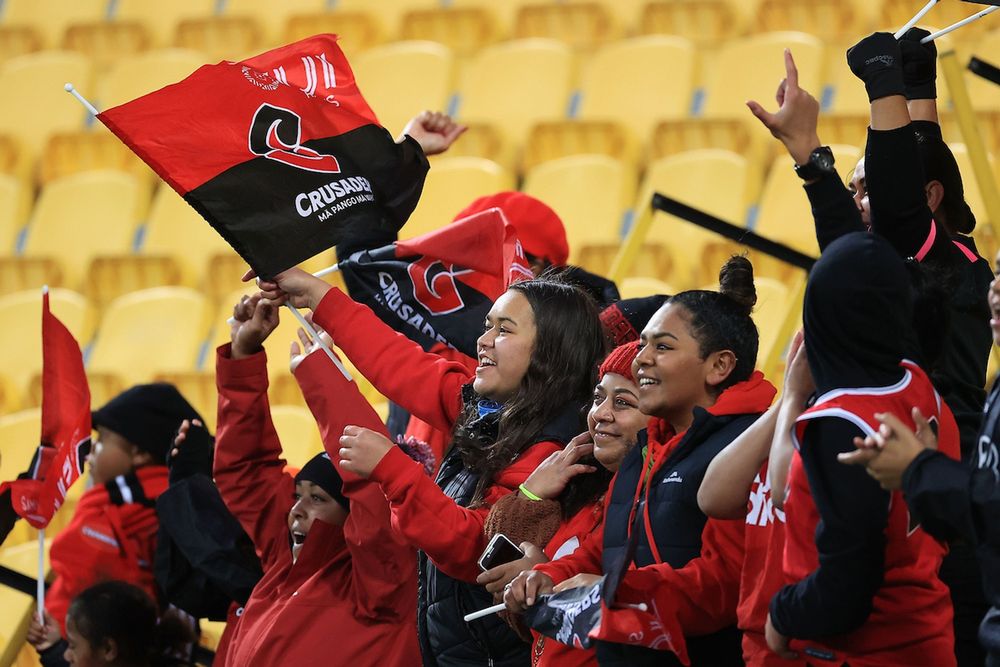 Crusaders come from behind to put Chiefs to the sword