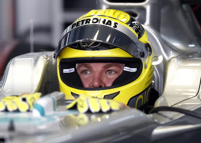 Rosberg extends Mercedes F1 contract
