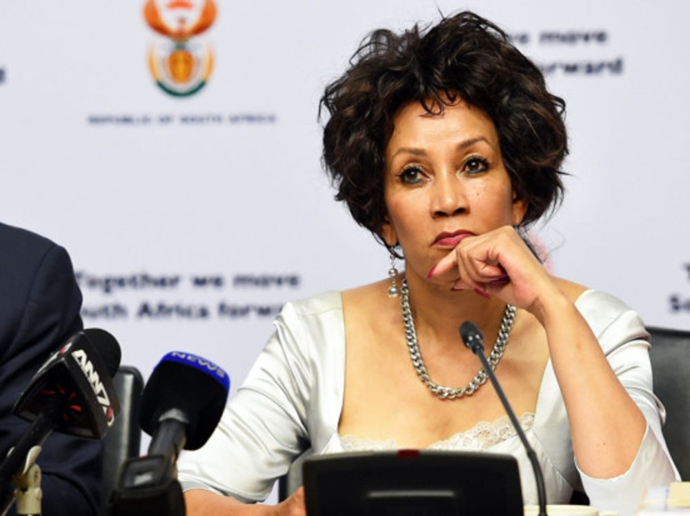 Sisulu congratulates MUT students on achievements