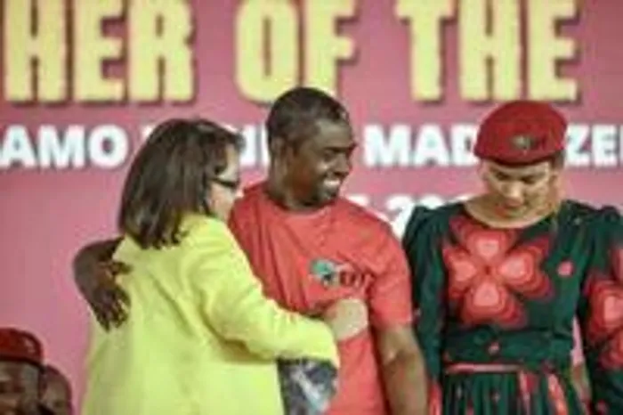 maWinnie's encouraging words for De Lille on DA battle